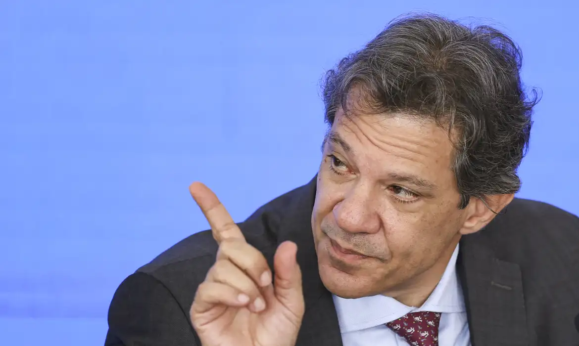 Haddad classifica caso Banco Master como possível "maior fraude ...
