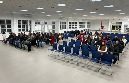 36 famílias de Três Barras conquistam regularização fundiária ...